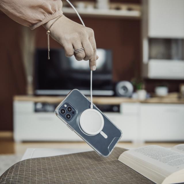 Hama wireless charger "MagCharge FC15" с цена 23.23 EUR - Gplay.bg